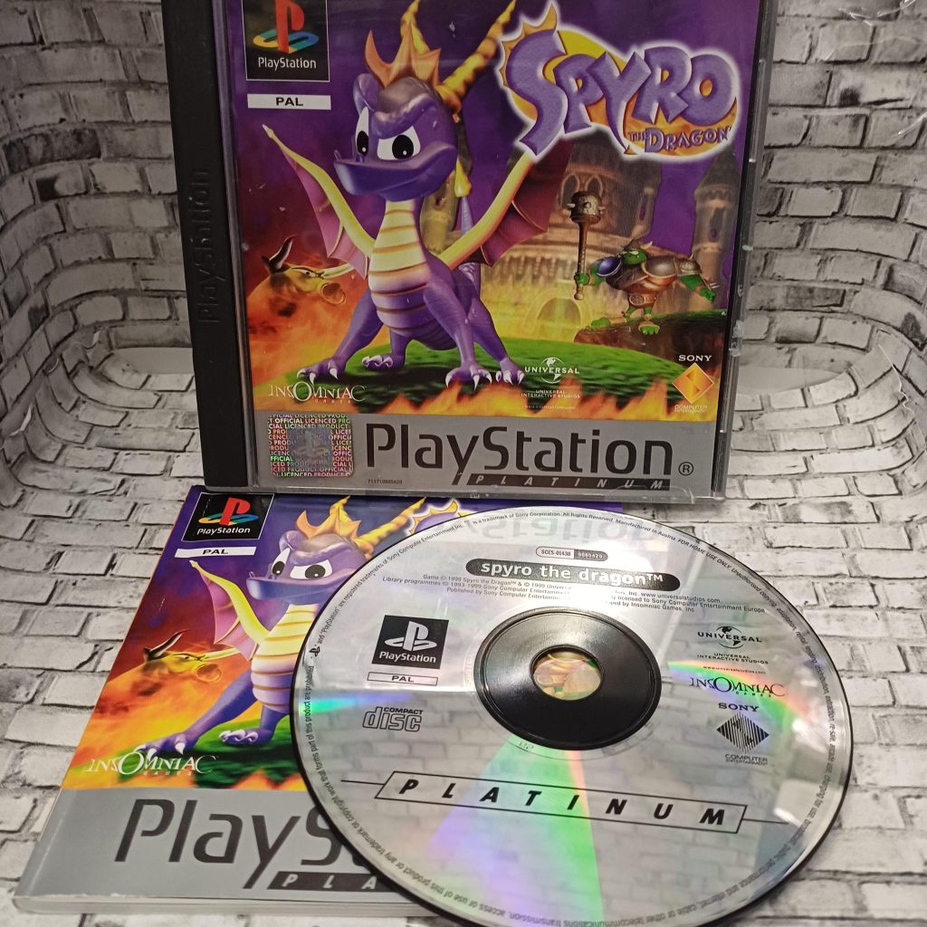 Spyro the Dragon käytetty (PS1) Platinum CIB - Pelimies