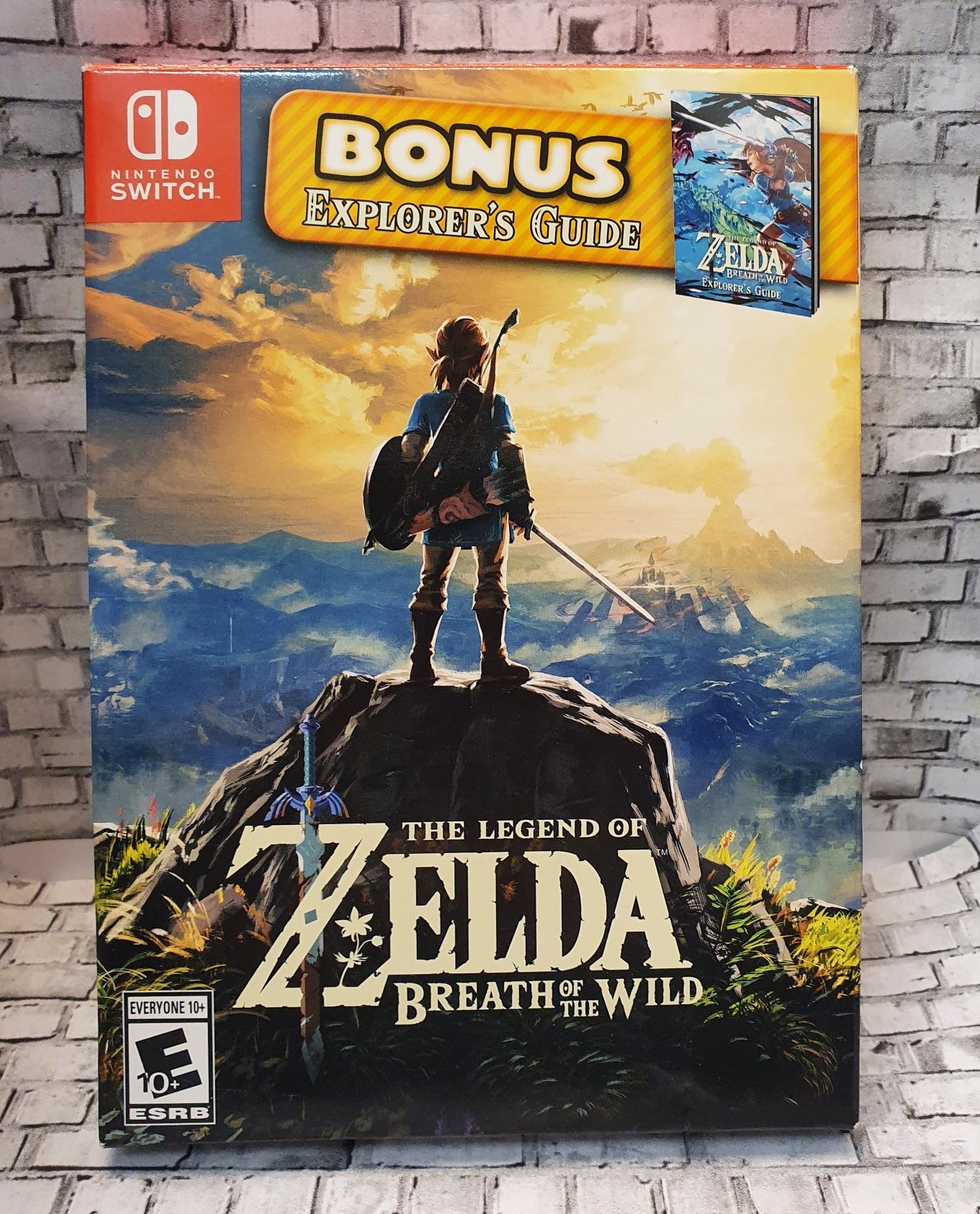 The Legend of Zelda: Breath of the Wild + Explorer's Guide käytetty ...
